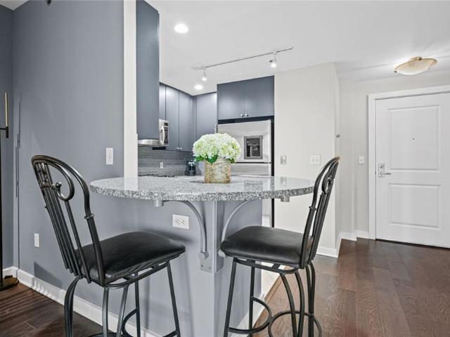 3338 Peachtree Road NE 1105