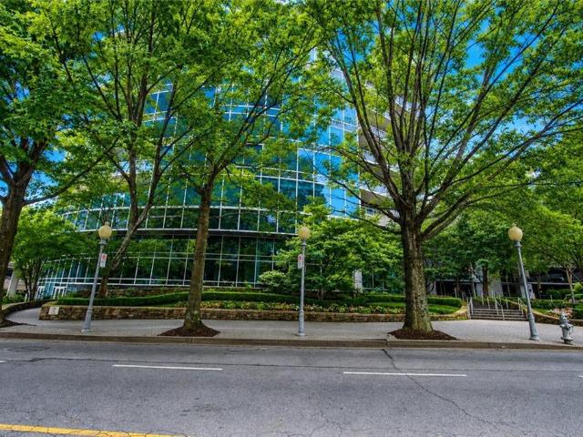 3338 Peachtree Road NE 401