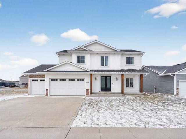 3338 9th Ave SW, Altoona, IA 50009