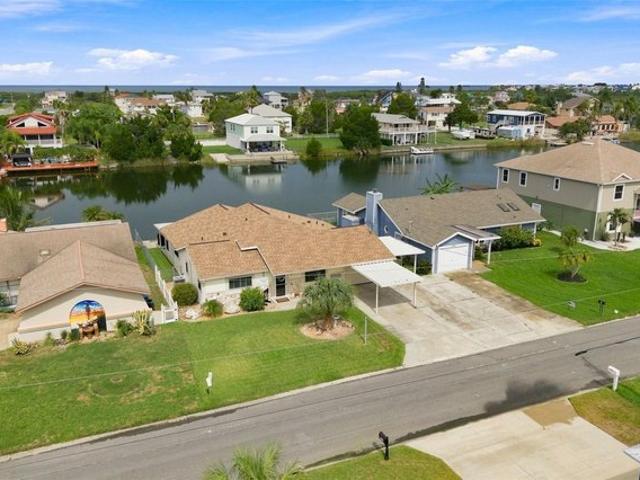 3339 Poinsettia Dr, Hernando Beach, FL 34607