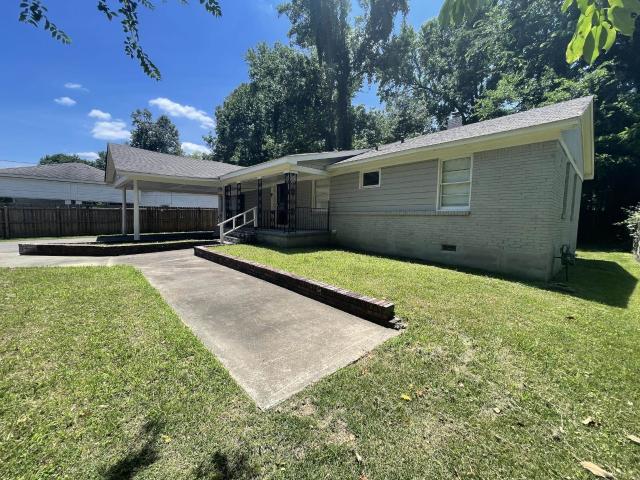 3339 redbud rd