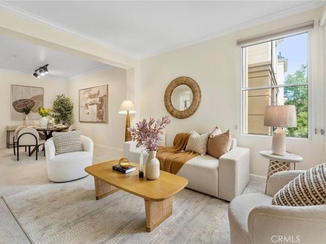 3339 Watermarke Pl, Irvine, CA 92612