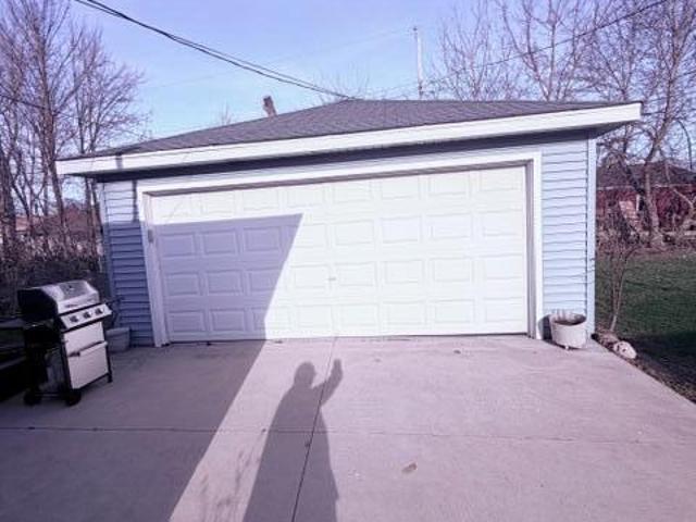 3339 6th Ave
