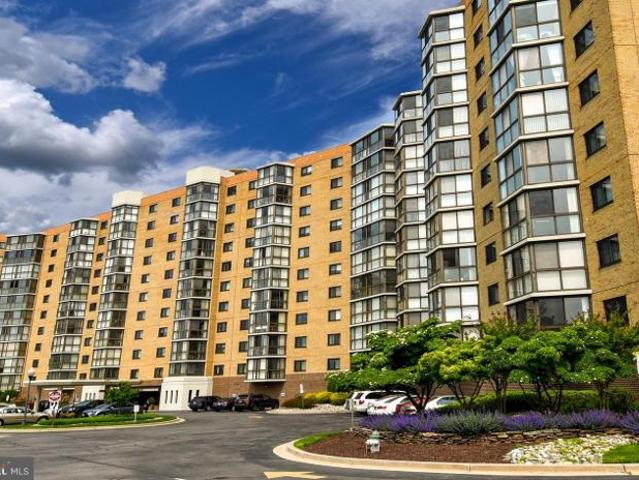 3330 N Leisure World Blvd #5 806, Silver Spring, MD 20906