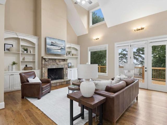 3330 Chimney Point Drive