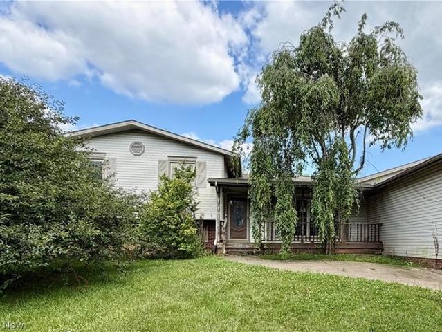 3330 Genoa Ave SW, Canton, OH 44706