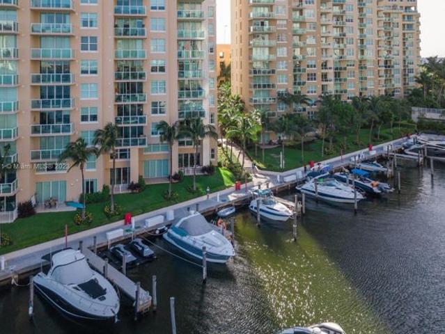 3330 190th St NE #Th12, Aventura, FL 33180