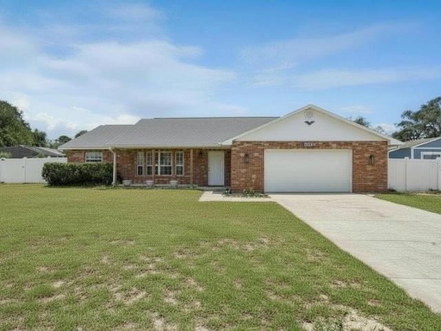 33312 Green Rd, Leesburg, FL 34788
