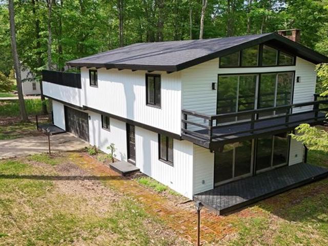 3331 Carribean Rd, DuBois, PA 15801