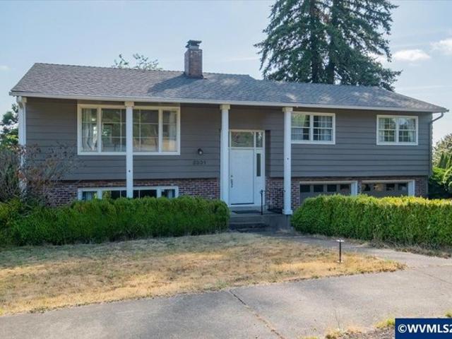3331 Crest Loop NW, Albany, OR 97321