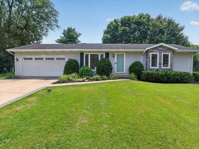 3331 E East Ridge Dr, Warsaw, IN 46582