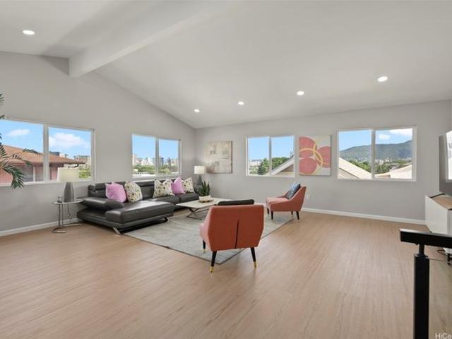 3331 Herbert St Apt A, Honolulu, HI 96815