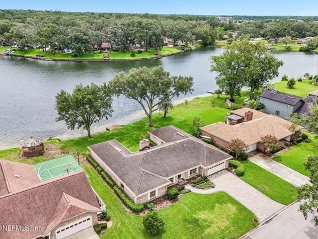 3331 Hidden Lake Dr W, Jacksonville, FL 32216
