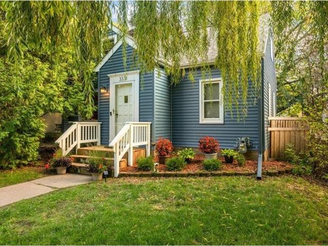 3331 Parkview Blvd, Robbinsdale, MN 55422