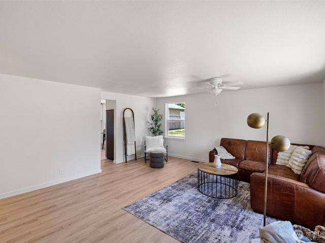 3331 Phillips Avenue