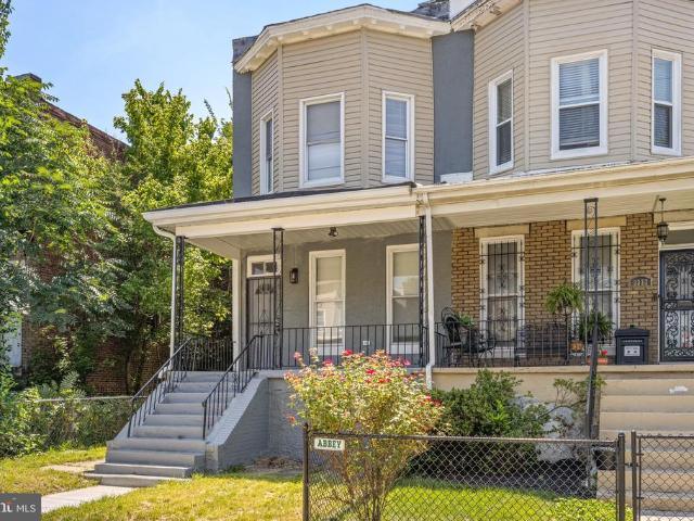 3331 Spaulding Avenue