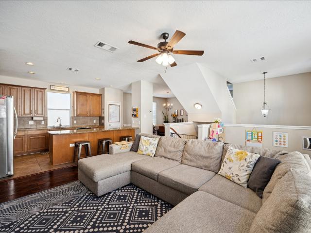 3332 Masters Point Dr, Houston, TX 77091 | MLS #63181