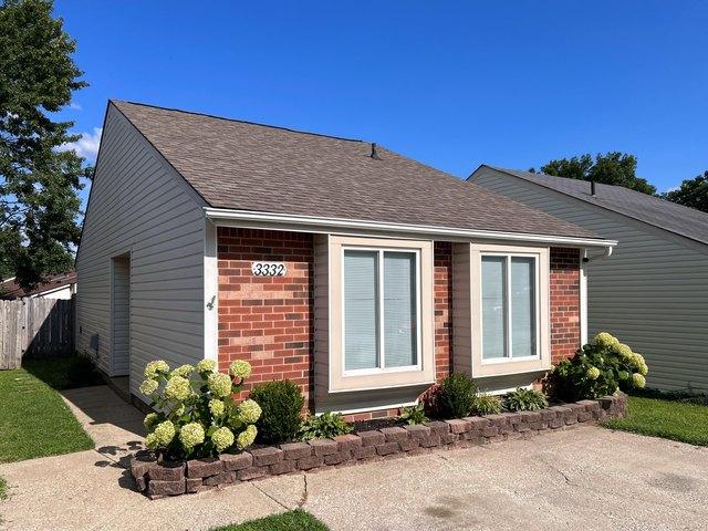 3332 Fox Trace Rd, Lexington, KY 40515