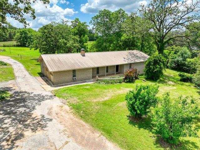 3333 N State Highway 19, Palestine, TX 75803