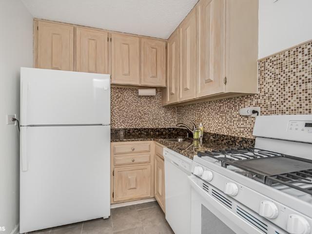3333 henry hudson parkway 22c
