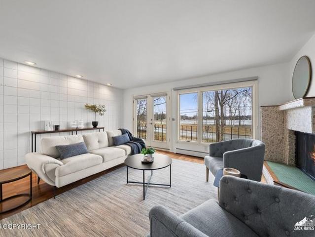 3333 Lakeshore Dr Unit 10, Anchorage, AK 99517