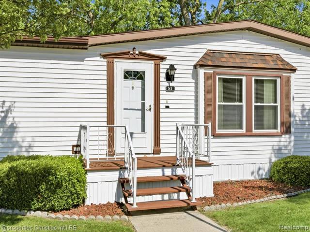 3333 Ravenswood Road # 81