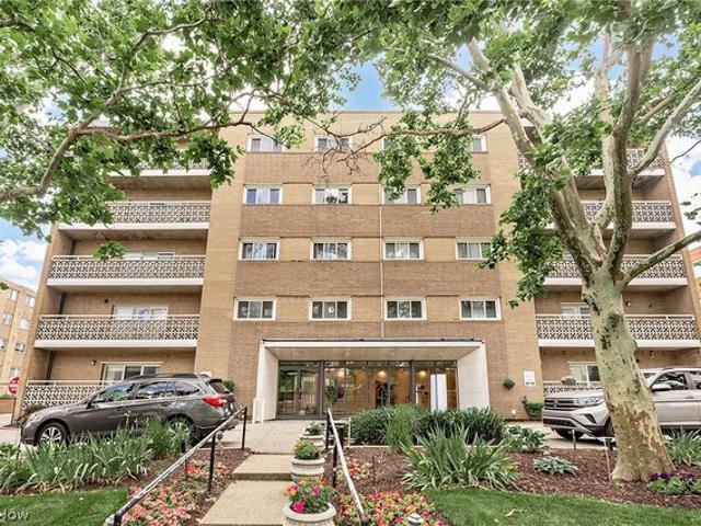 3333 Warrensville Center Rd Apt 301, Shaker Heights, OH 44122