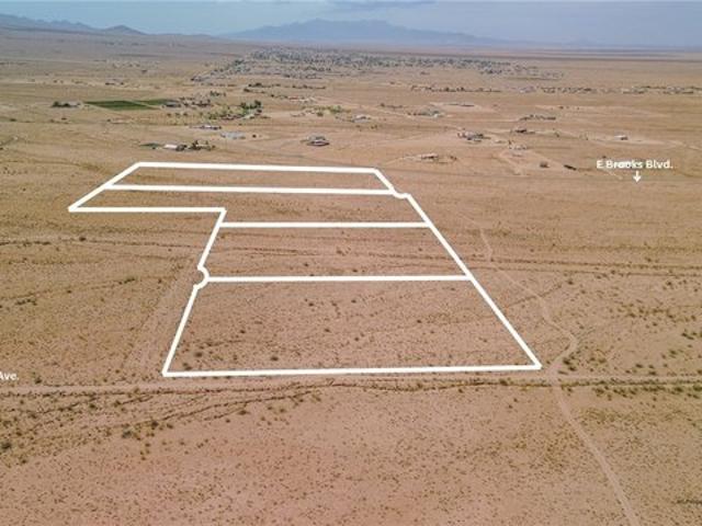 333 29 D E Huntington Ave, Kingman, AZ 86401