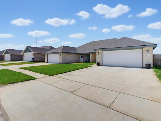 333 337 Woodstock Ln, Abilene, TX 79602