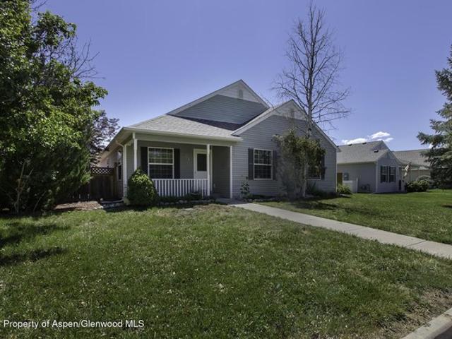 333 Columbine Dr, Rifle, CO 81650