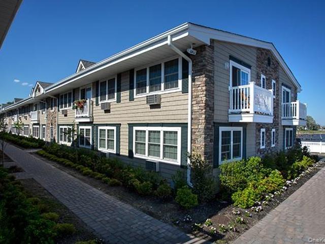 333 Candee Ave, Unit E1, Sayville, NY 11782 | MLS #981610 | Compass