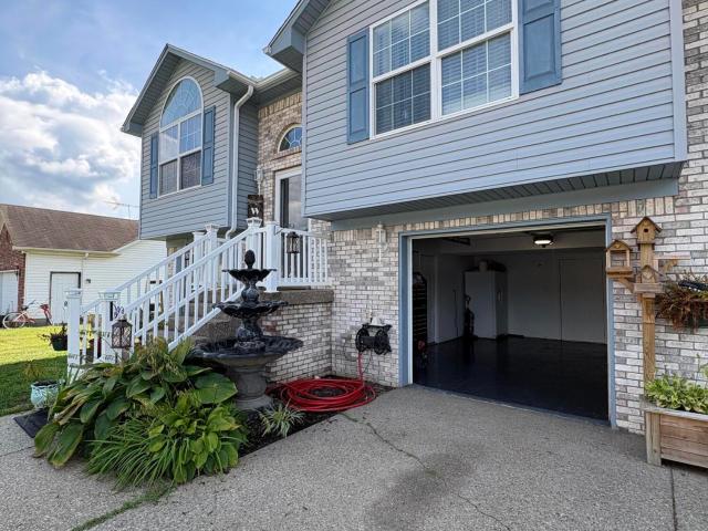 333 Clover Cove Dr