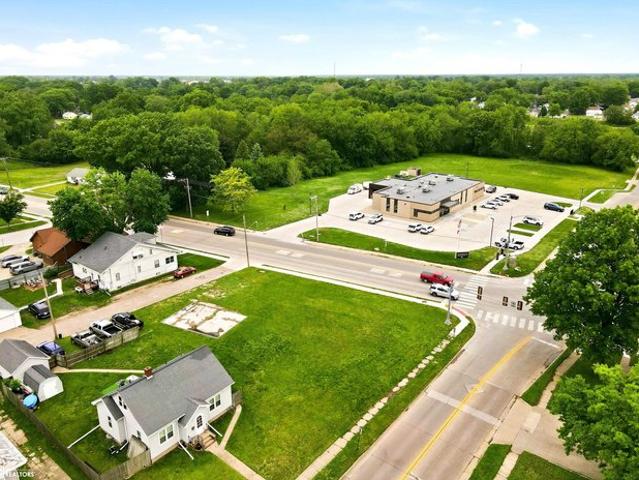 333 Curran St, Burlington, IA 52601