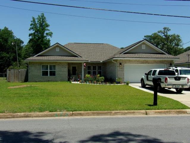 333 Adams Dr, Crestview, FL 32536