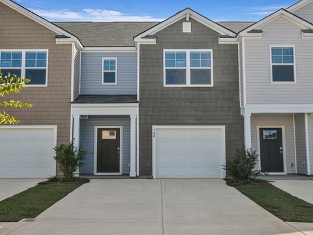 333 Bluebell Way, Moncks Corner, SC 29461