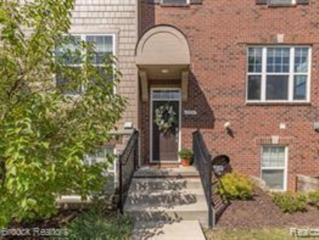 333 Glenhurst Boulevard # 9