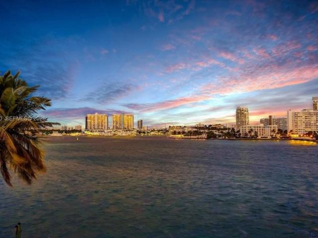 333 E Rivo Alto Dr, Miami Beach, FL 33139