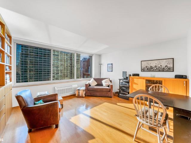 333 East 45th Street, New York, NY