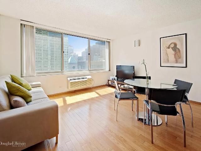 333 East 45th Street, New York, NY