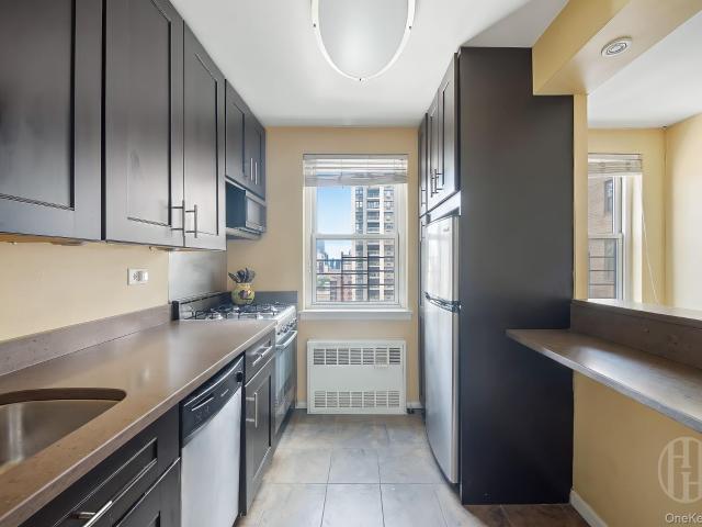 333 East 79th Street 18T