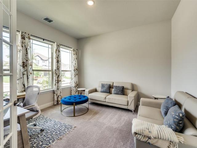 333 Foxthorne Way
