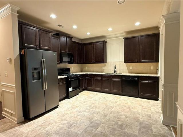 333 Knelston Oak Drive