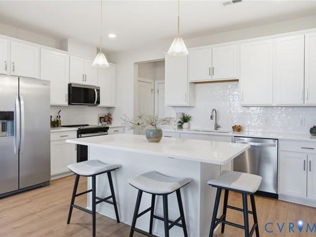 333 Heights Ridge Aly, Midlothian, VA 23113