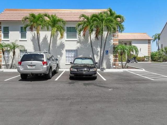 333 Island Way #106, Clearwater Beach, FL 33767