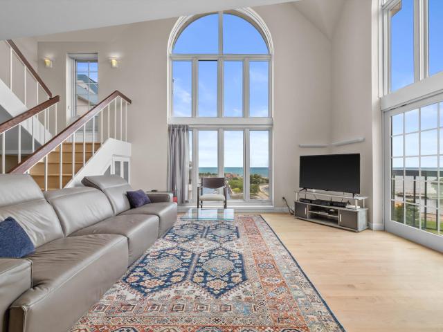 333 Lake Ave, Unit 807