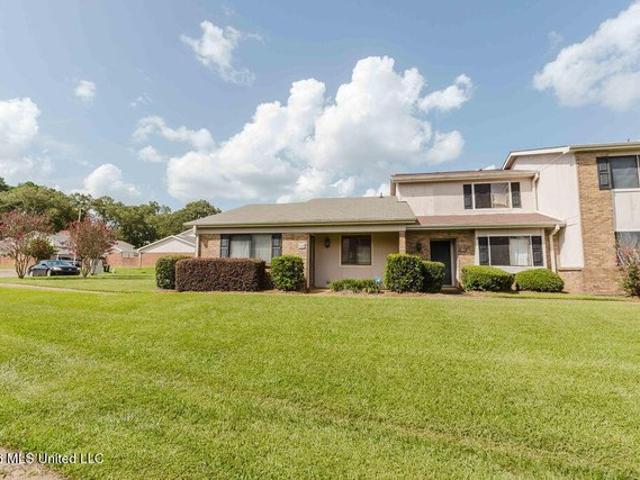 333 Lakebend Dr, Brandon, MS 39042