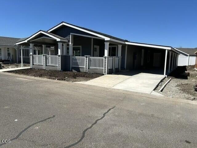 333 Mountain View Dr Unit 105, Talent, OR 97540