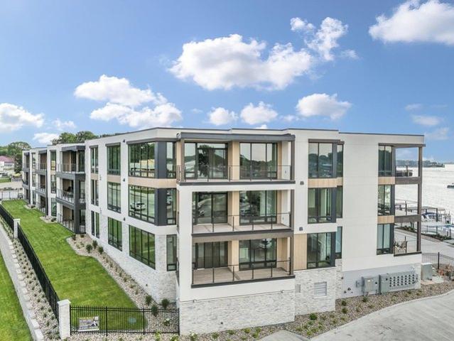 333 N Highway 71 Unit 1B, Arnolds Park, IA 51331