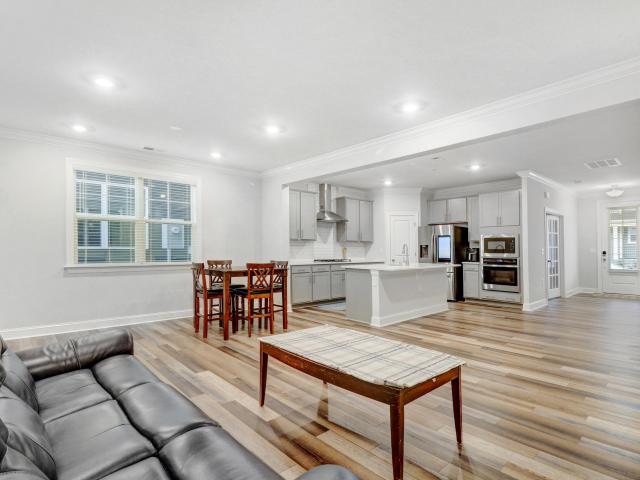 333 Natsam Woods Way