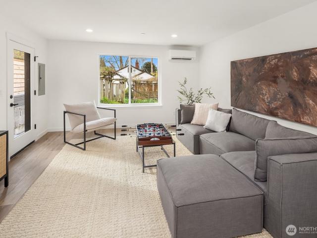 333 NW 47th Street # C